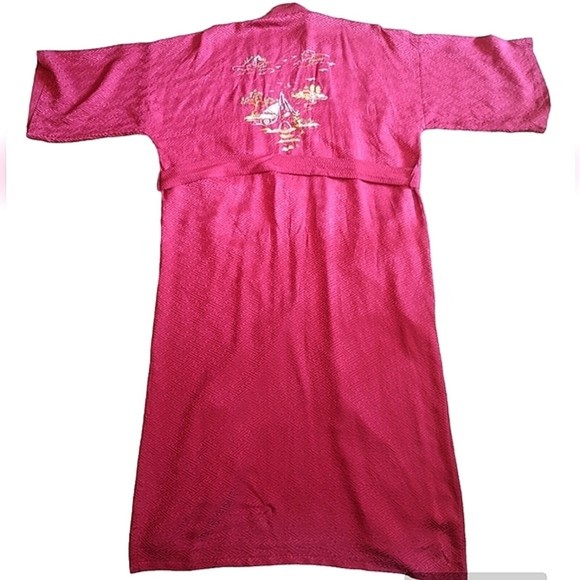 Vintage | Intimates & Sleepwear | Vintage Silk Chinese Embroidered Robe ...